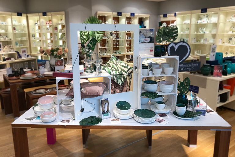 Promotion Aufbau - Reisgen Visual Merchandising